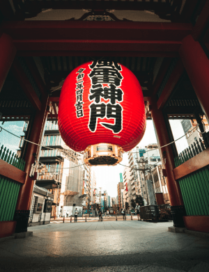 Kaminarimon Gate: The Iconic Entrance to Asakusa's Sensoji Temple